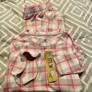 Muk Luks | Intimates & Sleepwear | New With Tag Muk Luks Pajama Set ...